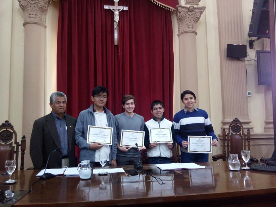 RECONOCIMIENTO A ELÍAS BENJAMÍN LAMAS NINA, DE FAMILIA IRUYANA, QUIEN ...